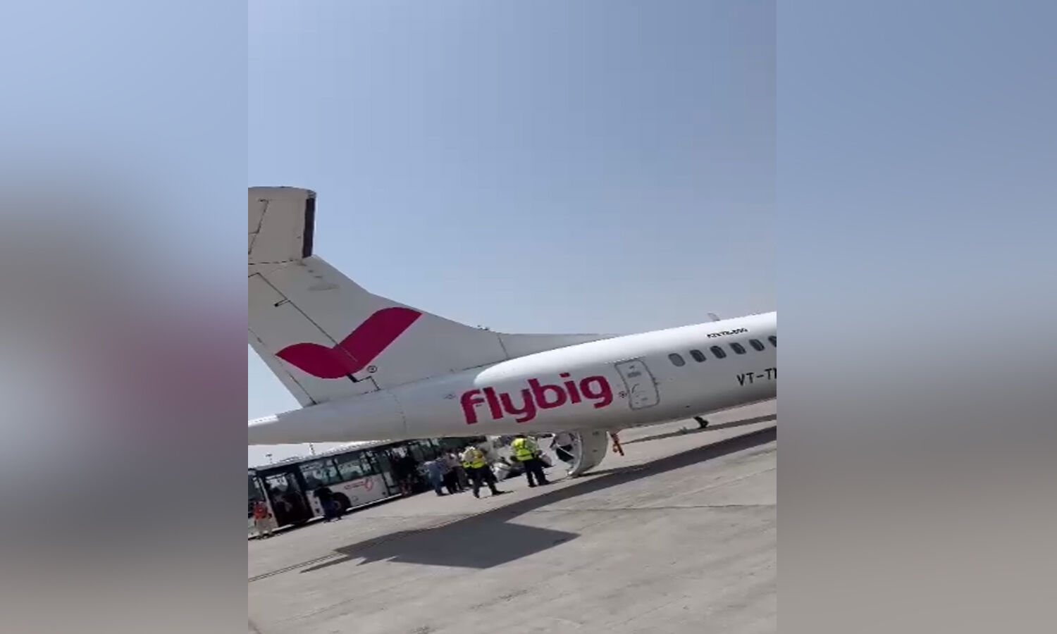 శంషాబాద్ ఎయిర్ పోర్టులో విమానానికి తప్పిన ప్రమాదం | Fly Big Flight ...