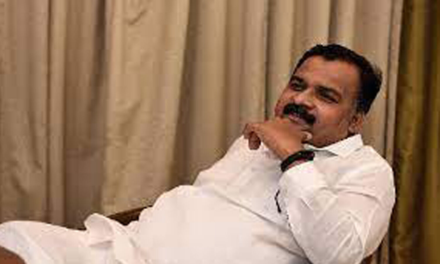 మధు యాష్కిపై మాణికం ఠాగూర్ సీరియస్ | party in-charge manikam tagore ...