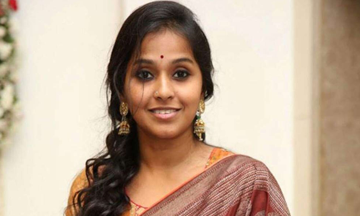 బిగ్ బాస్ షో పై తన అభిప్రాయాన్ని చెప్పిన సింగర్ స్మిత | Singer Smitha ...