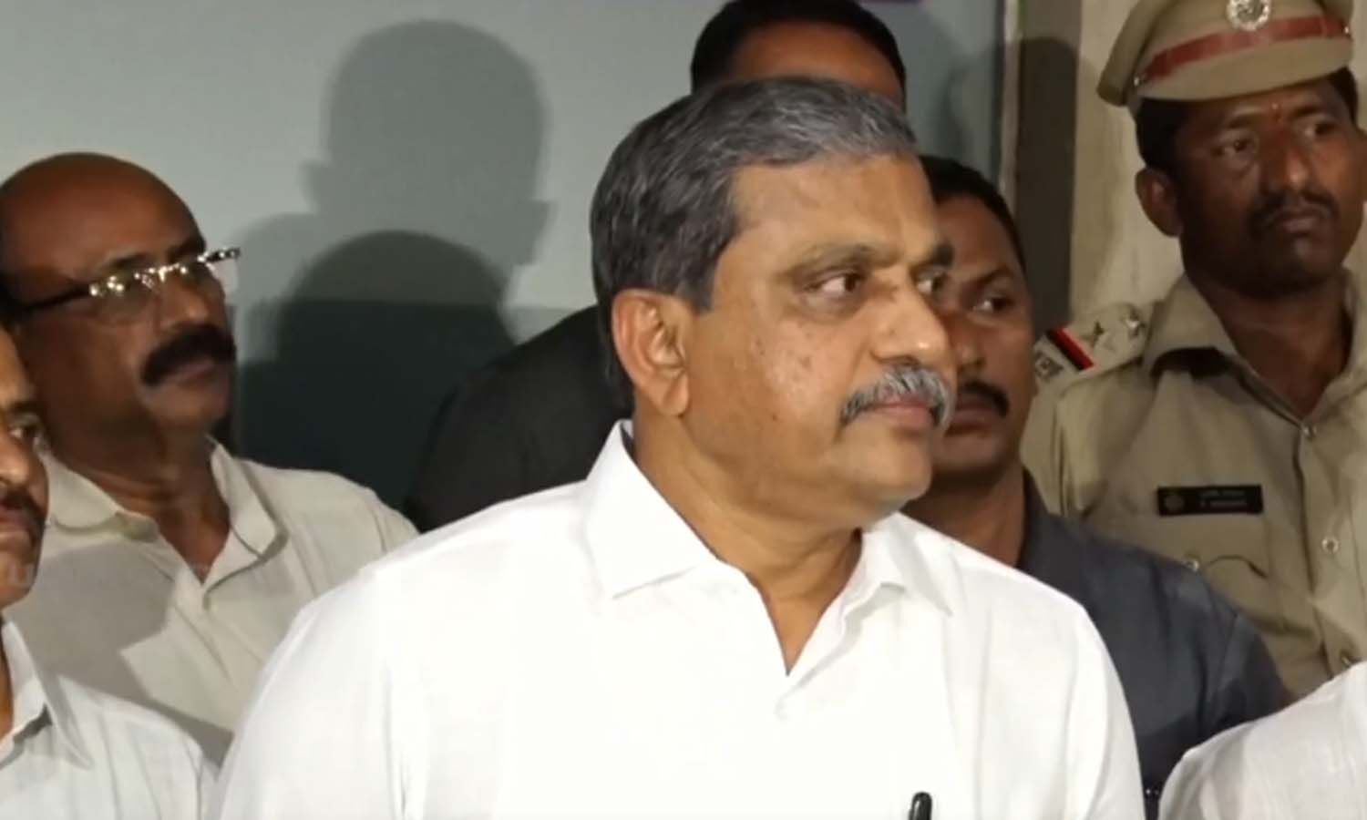 చంద్రబాబు పెద్ద సైకో : సజ్జల | government advisor sajjala ramakrishna ...