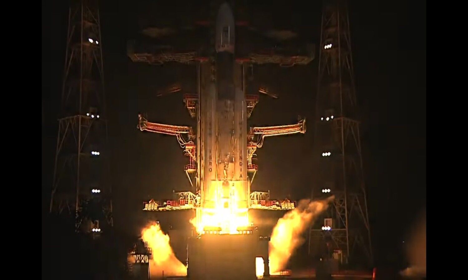 ఇస్రో చేపట్టిన ఎల్‌వీఎం-3 ప్రయోగం సక్సెస్ | Isro launches 36 OneWeb ...