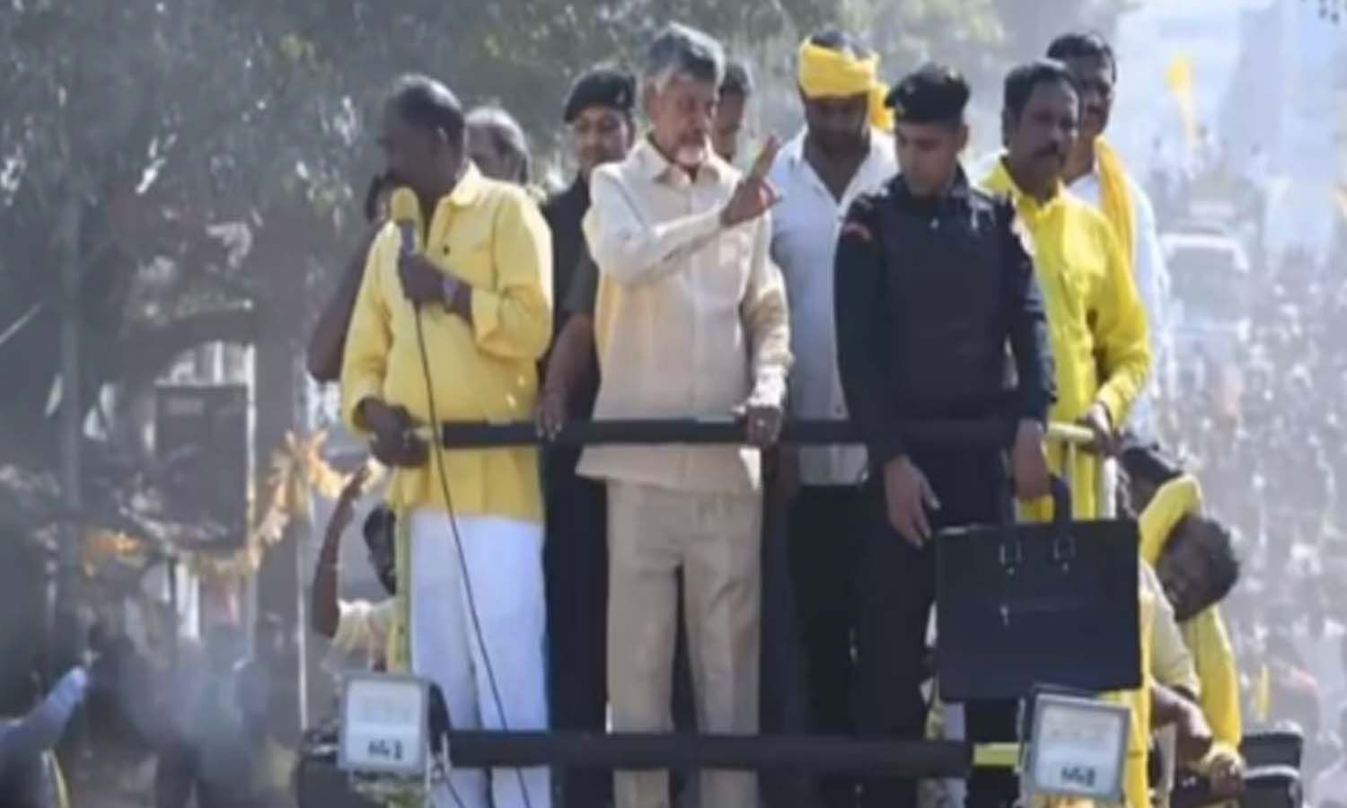 సంక్షేమాన్ని ఆపను... నన్ను నమ్మండి | telugu desam party chief chandrababu naidu once again ...