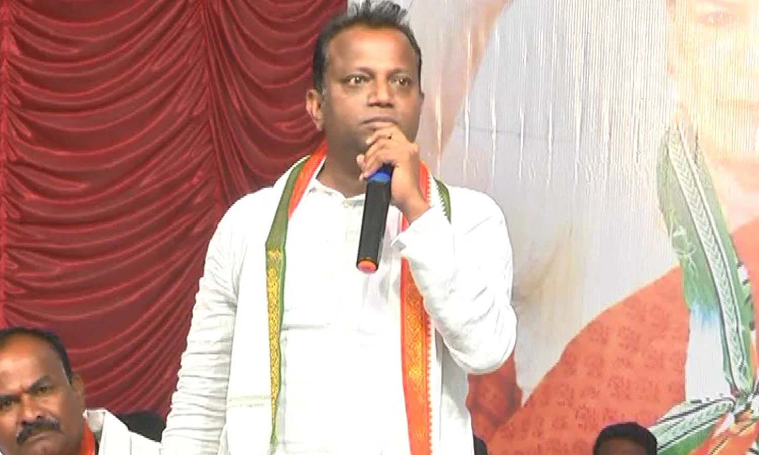 ఉత్తమ్ ముసుగు వీరుడు | former mla anil asked what happened to these ...