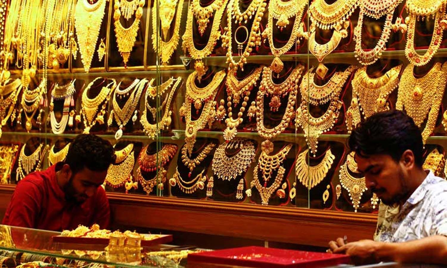 భారీగానే తగ్గాయ్ | today, gold prices in the country have fallen ...