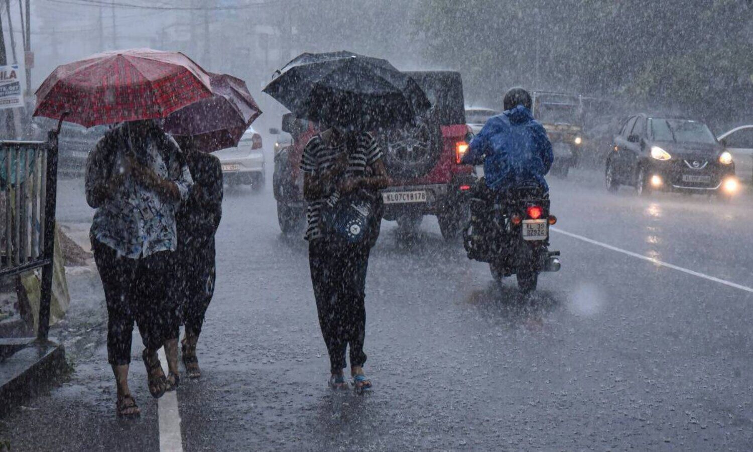 నేడు-రేపు భారీ వర్షాలు పడే అవకాశం | weather report heavy rain in andhra ...