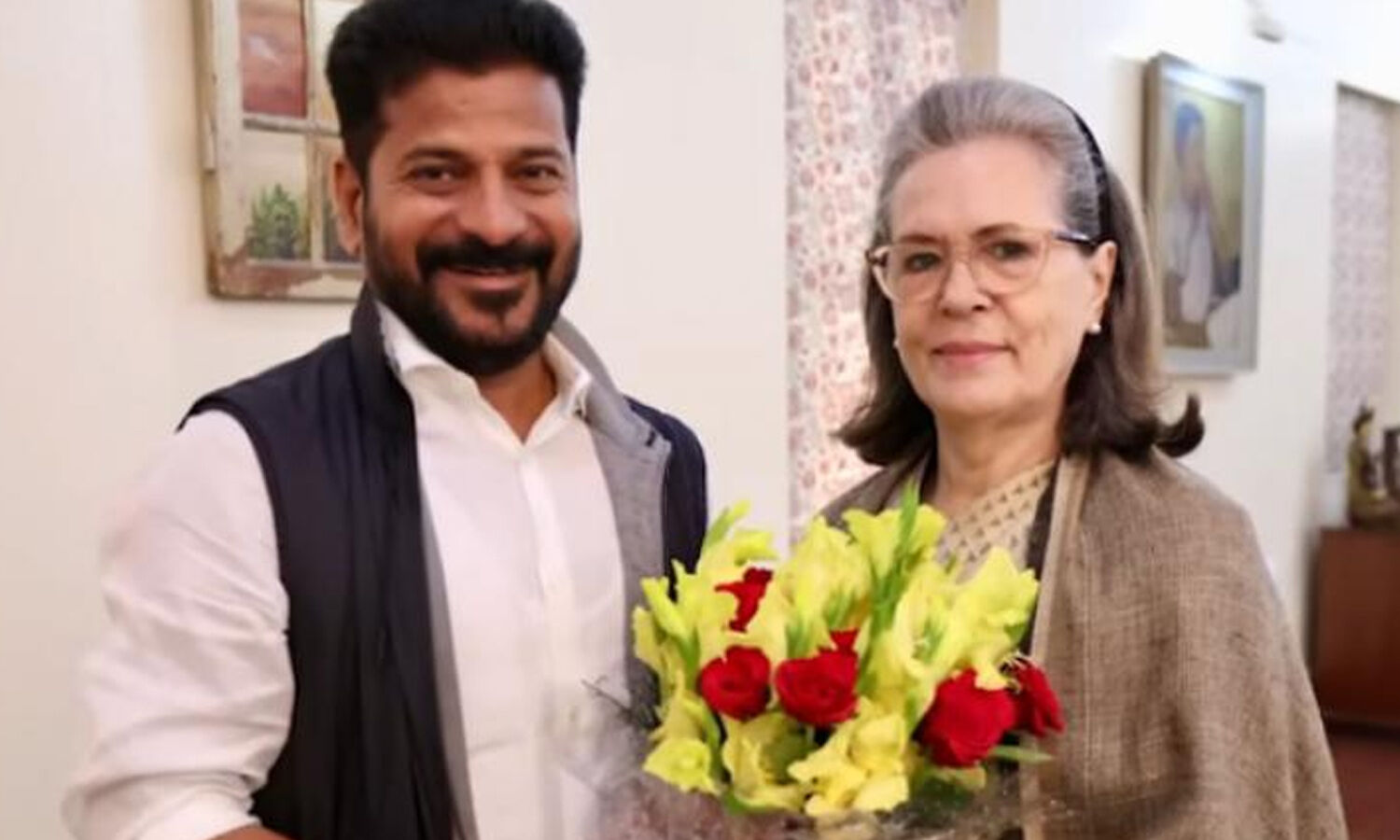 Revanth Reddy : సోనియాతో భేటీ అయిన రేవంత్ రెడ్డి | telangana chief ...