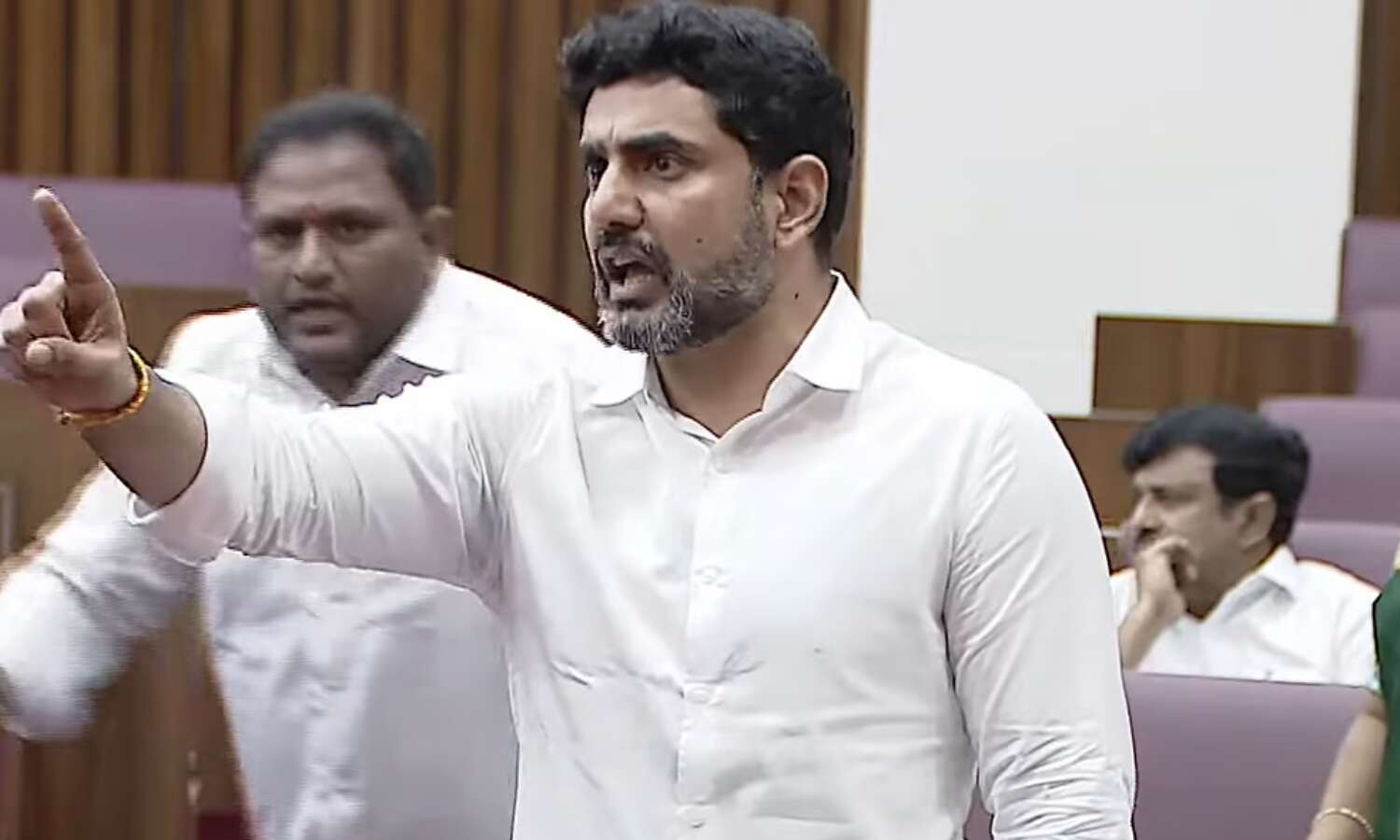 Nara Lokesh : నిరుద్యోగులకు గుడ్ న్యూస్ చెప్పిన నారా లోకేశ్ | minister nara lokesh has good news ...
