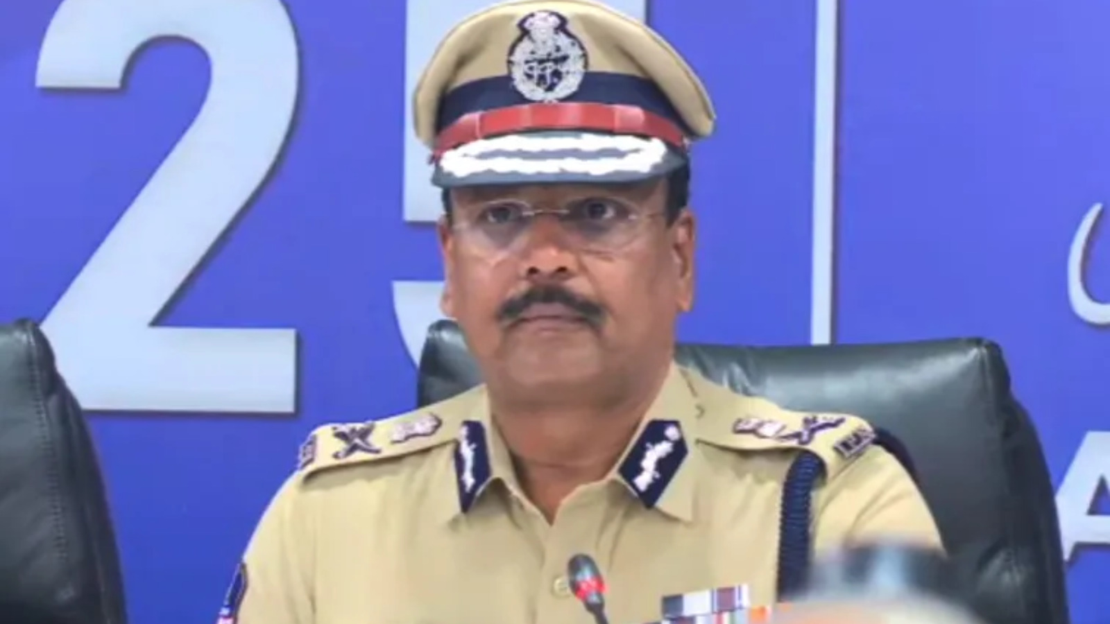 Telangana : శాంతిభద్రతలు అదుపులోనే ఉన్నాయి : డీజీపీ | dgp shivdhar ...